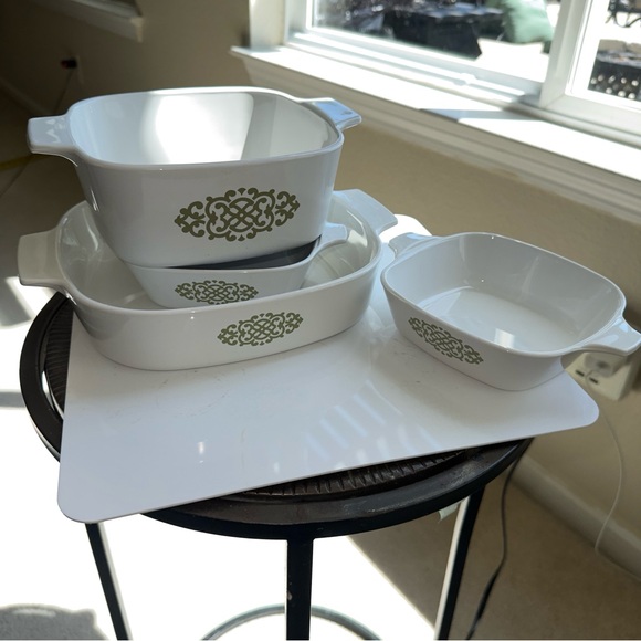 Corningware | Dining | Corningware 6s Iconic Medallion Green 4 Piece ...